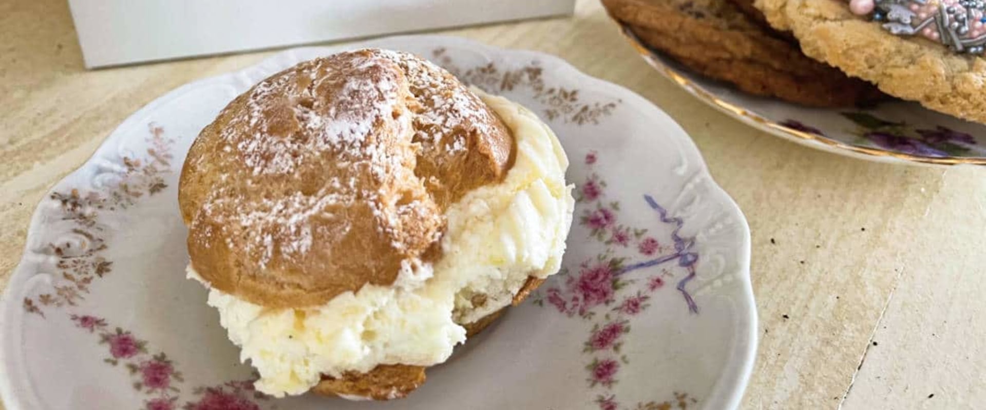 The Best Dinner Pastries in Denver, Colorado - A Guide to the Top Bakeries